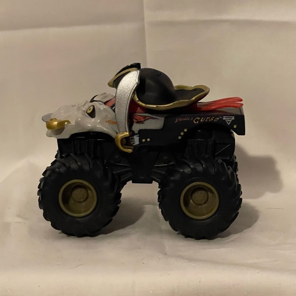 Mattel | Toys | Hot Wheels Monster Jam Pirates Curse 64 Scale Diecast ...